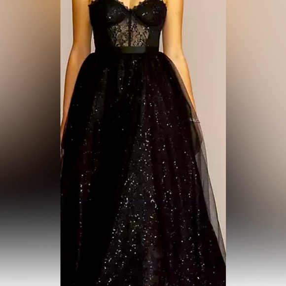 Dresses | This Is An Exquisite And Glamorous Size 22w Black And ...